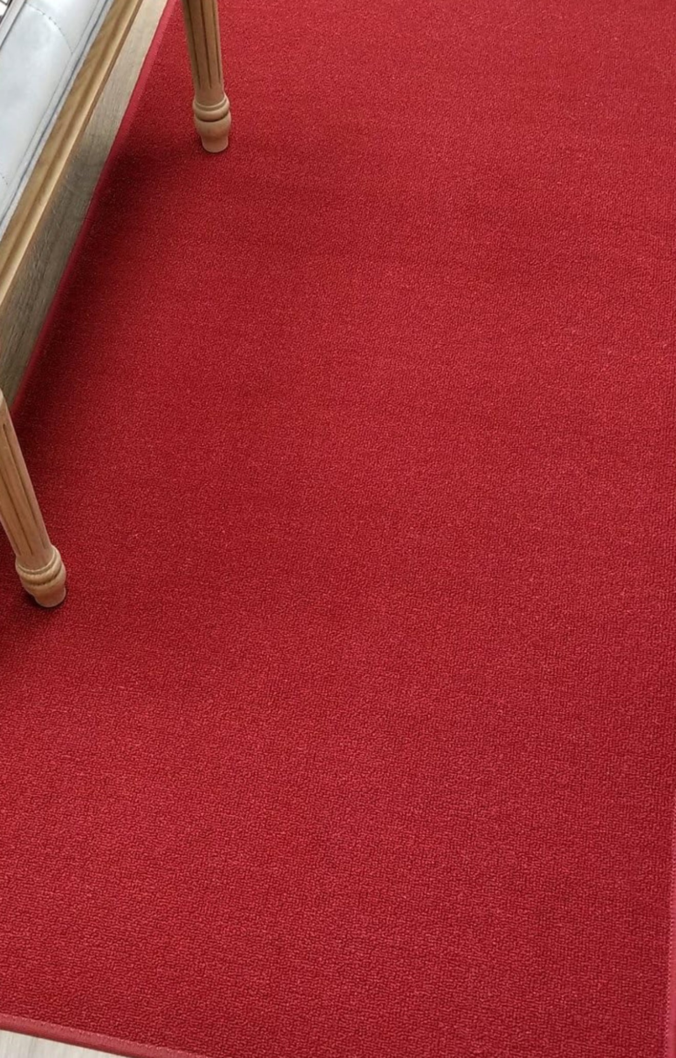 Red carpet 8ft – Dior Elegant Party Rentals